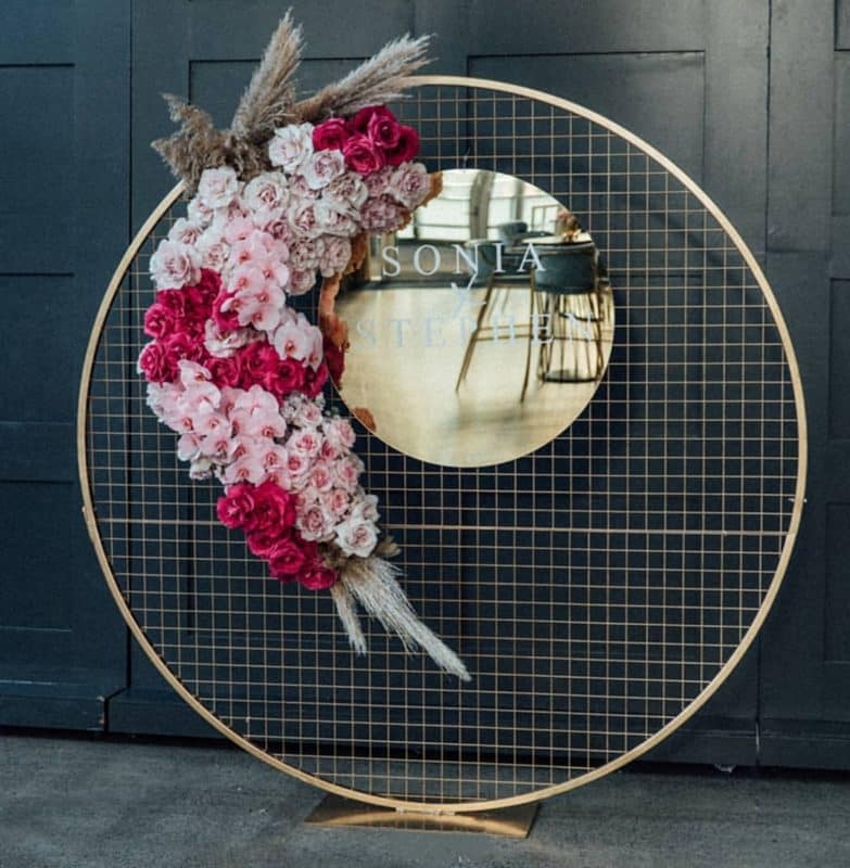 Gold Round Mesh Screen - Magic Flowers Event Rentals | Event and Party ...