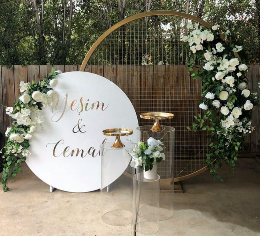 Gold Round Mesh Screen - Magic Flowers Event Rentals | Event and Party ...