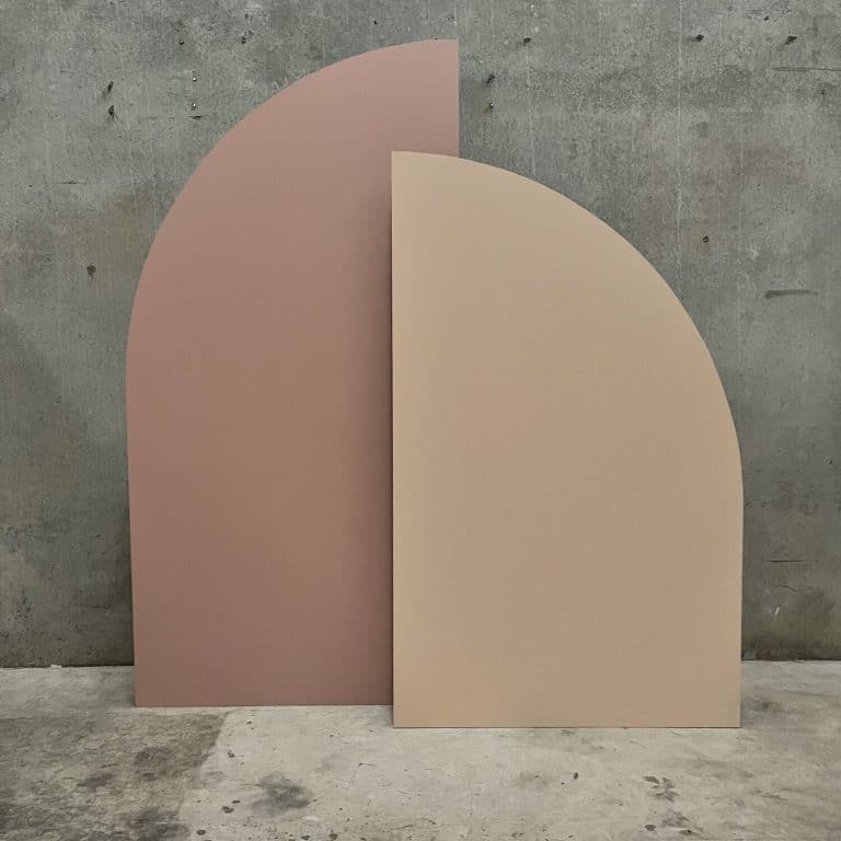 Cream Ripple Arch Wall - MagicFlowersEventRentals|Luxury Party Props ...